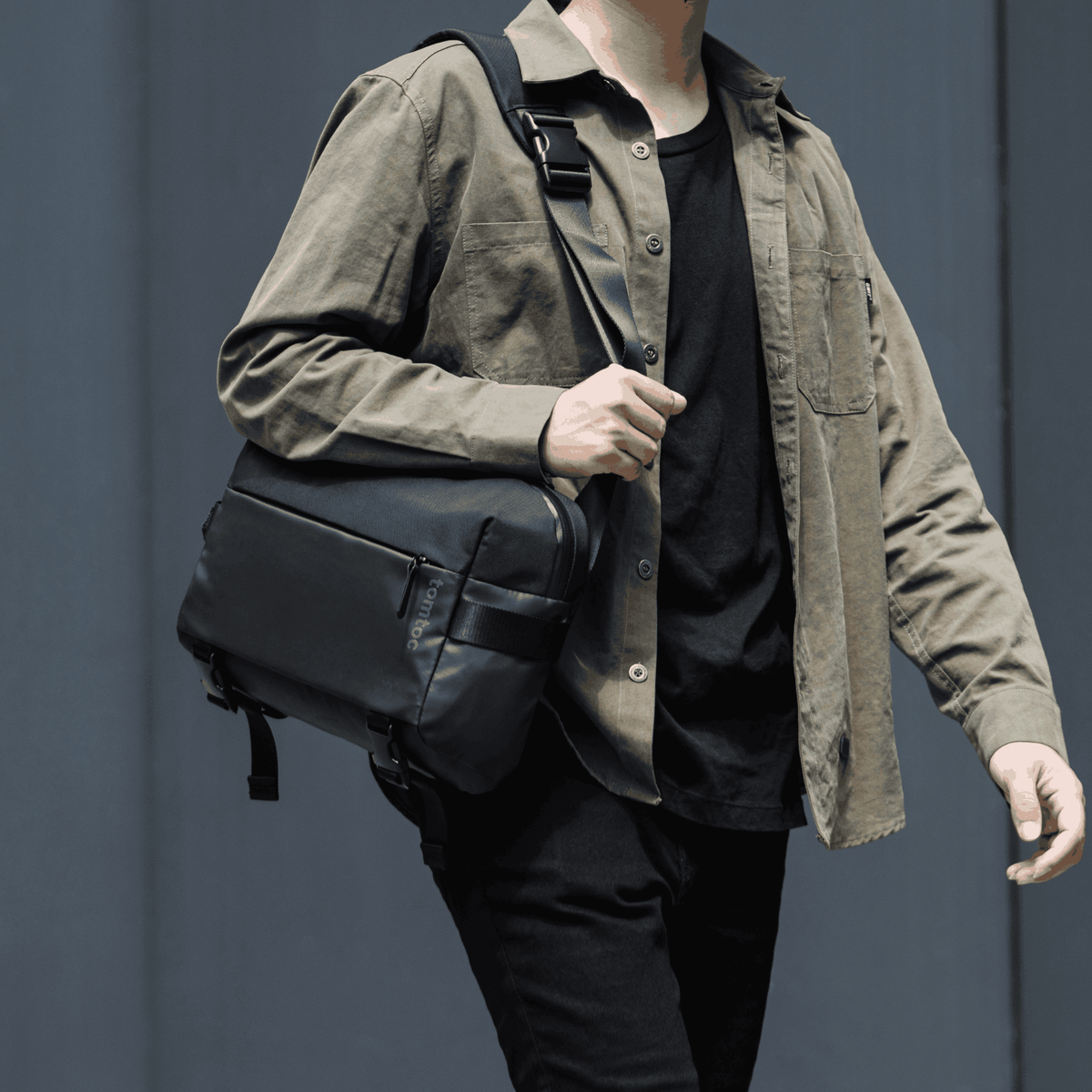 Tomtoc Explorer - T21 SlingBag L 14/10L - Black — Mango